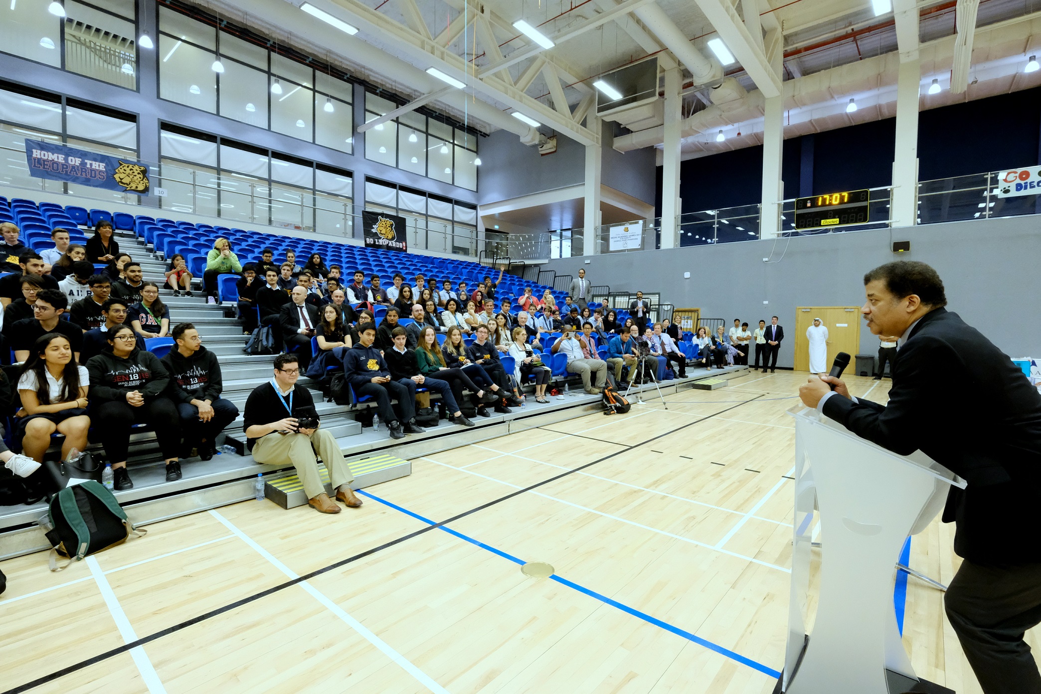 Astrophysicist Neil deGrasse Tyson addresses GEMS Dubai American ...